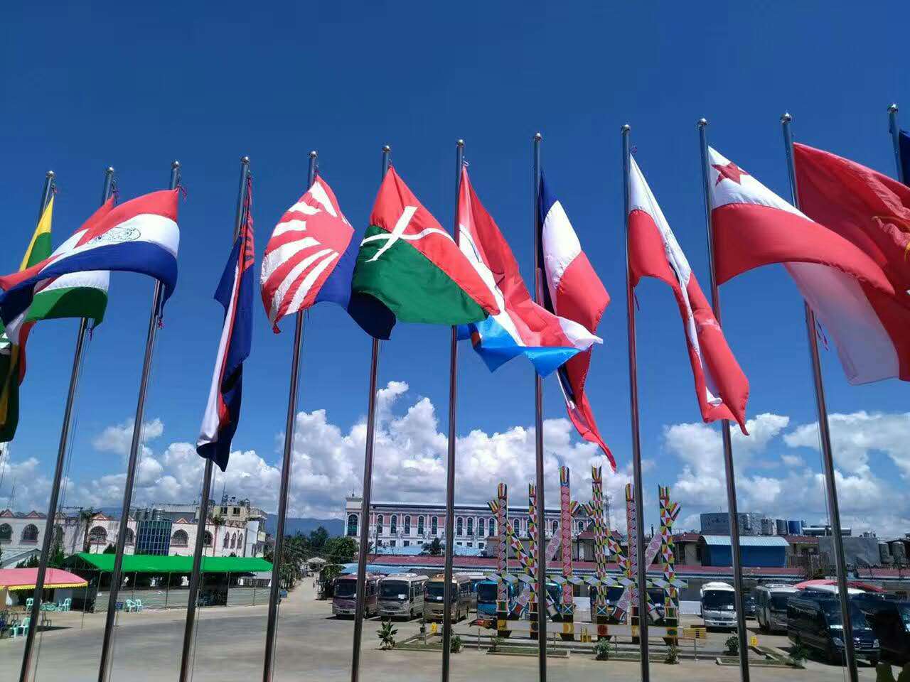 Fixing the Broken Union of Burma; the armed ethnic leaders’ last step ...