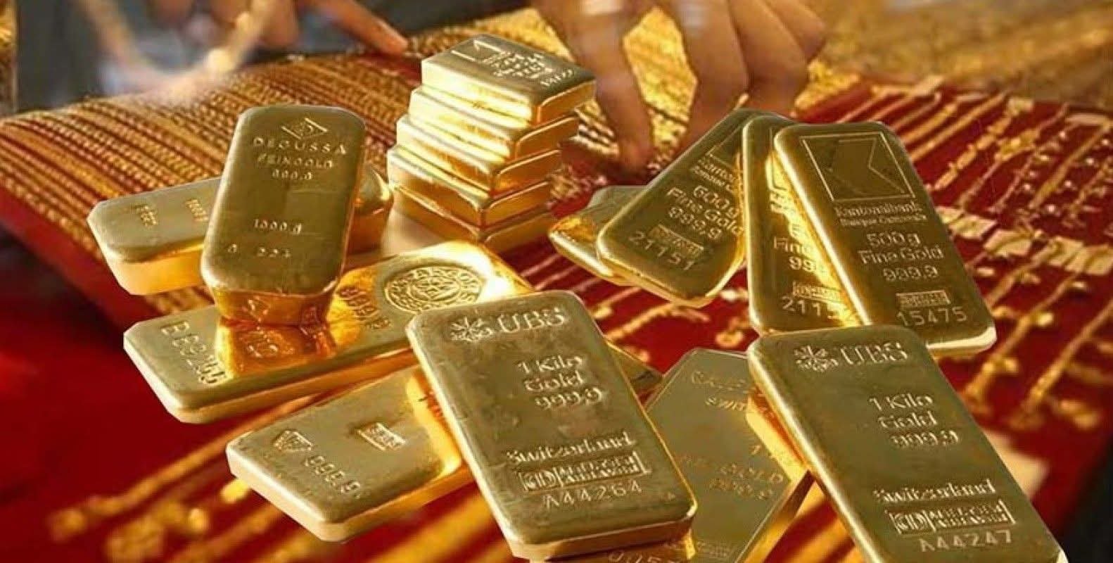 Myanmar domestic gold prices hit near-daily records, forcing shops to ...